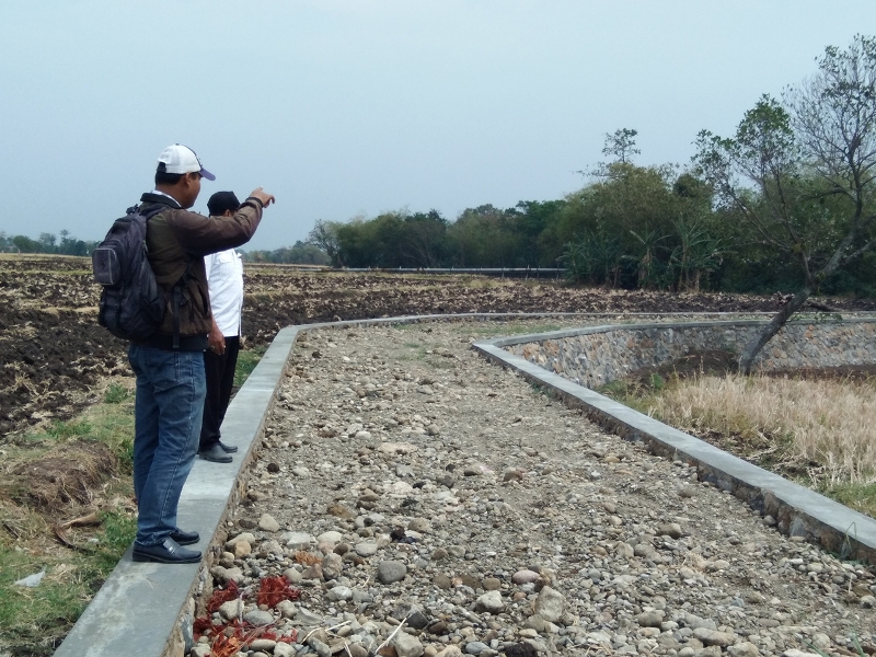 Pendamping Desa Kecamatan Pagerbarang Lakukan Monev Kegiatan Dana Desa ...